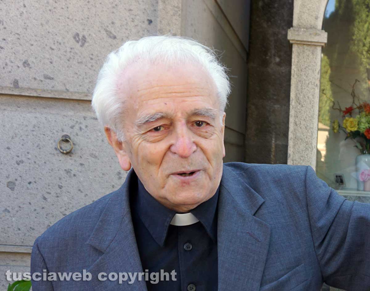 È morto don Angelo Massi, ex parroco della Quercia - Tusciaweb.eu