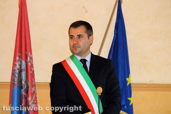 "La giunta Giampieri sta con impegno e sacrificio rimettendo insieme i ...