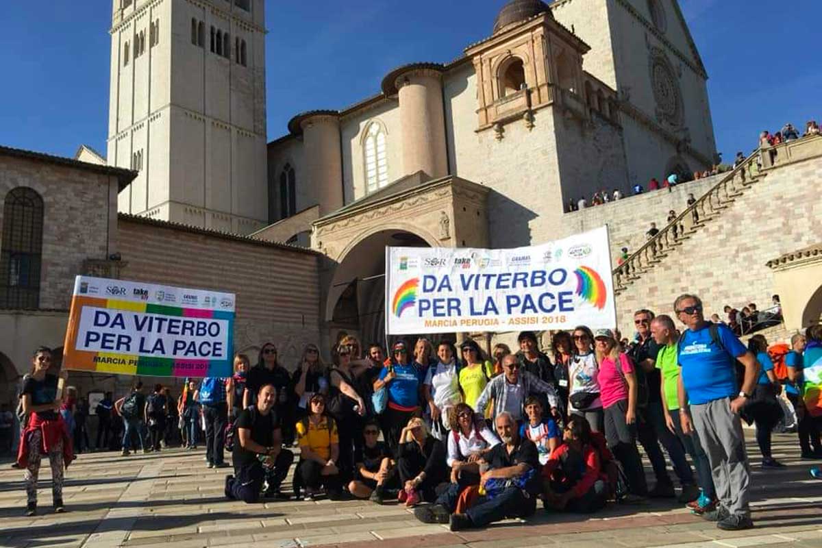 In tanti da Viterbo per la Marcia della pace Perugia - Assisi con ...
