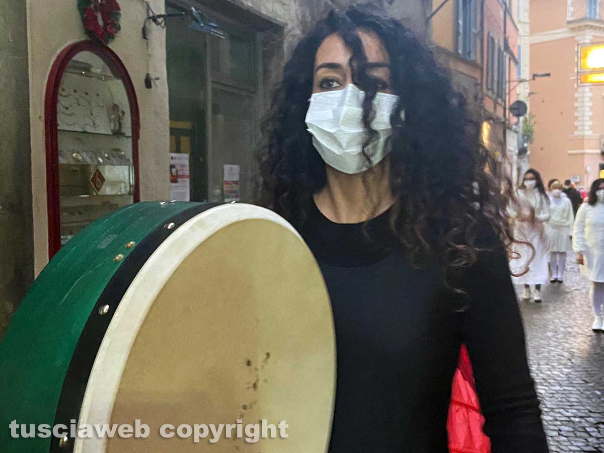 “Siamo noi, le soltanto vive…” - Tusciaweb.eu